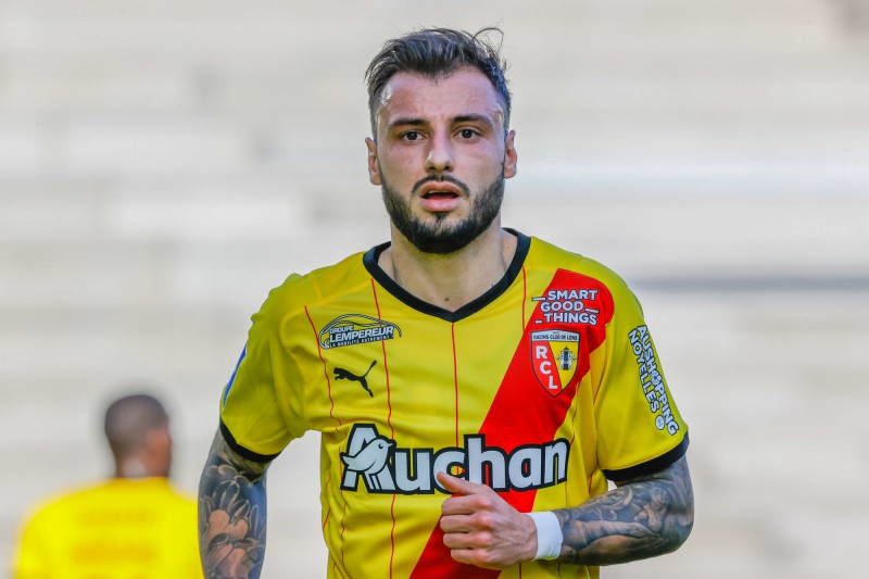 RC Lens Mercato : Jonathan Clauss fait un premier choix fort