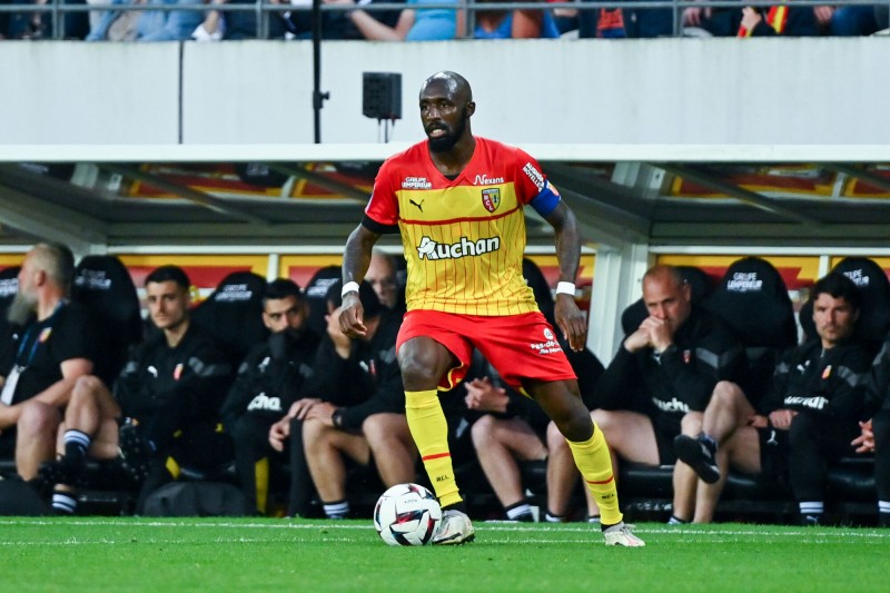 Mercato RC Lens : Fofana fait un choix surprenant pour son avenir